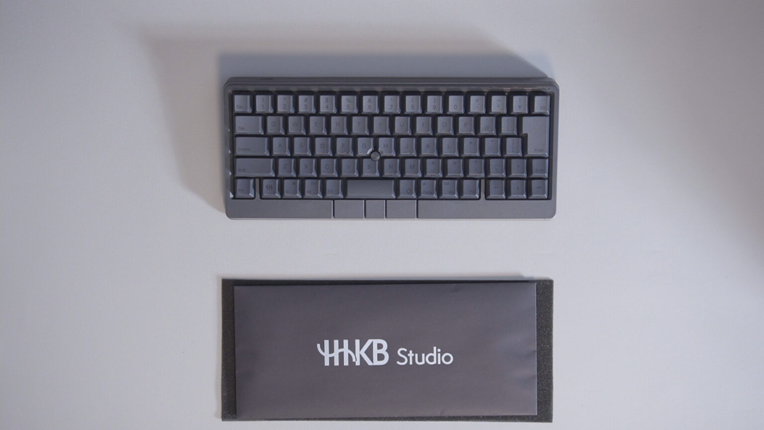 HHKB Studio JIS配列レビュー 慣れるまで打ちにくいが慣れたら化ける | 30だいのじゆうちょう